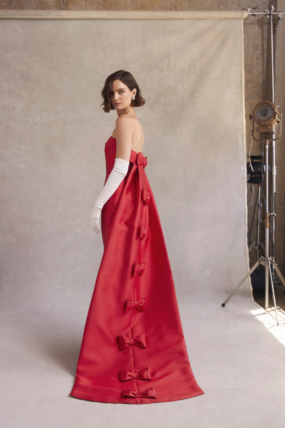 Kelly Silk and Wool Column Gown with Detachable Cape – ALEXIA MARÍA